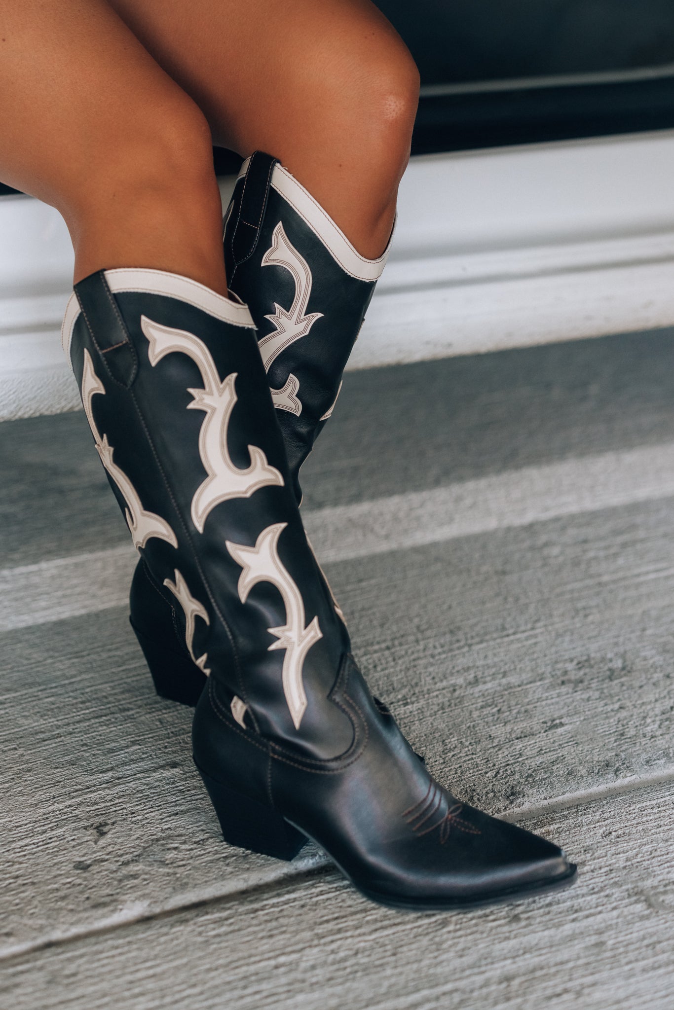 Adriana Two Tone Cowboy Boots – Southern Alternative